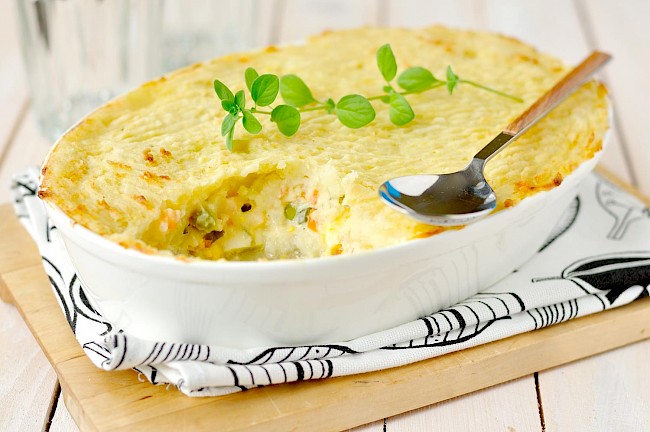 Tuna Pot Pie Calories and Nutrition (100g)